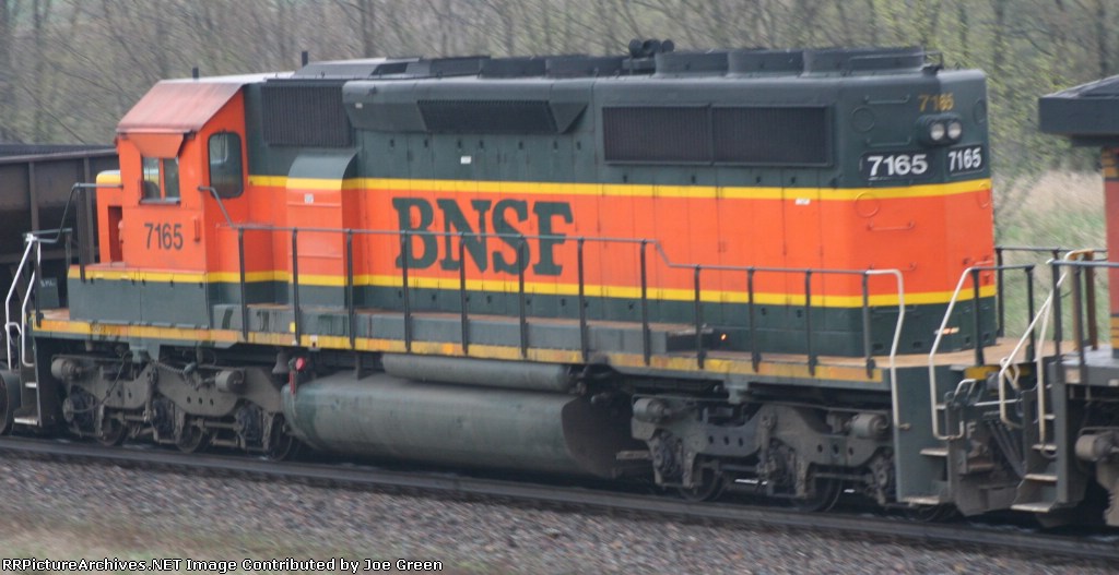 BNSF 7165